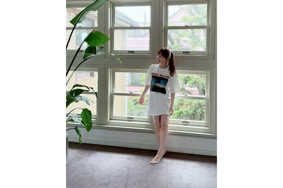 41歳・皆藤愛子「#履いてるよ」 投稿にネット騒然「めっちゃ足綺麗」「若いな」「かわいい」 | ENCOUNT